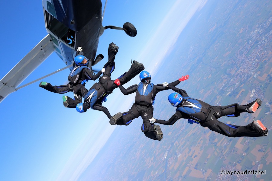 L'équipe de France féminine de VR-4 est championne du monde ! | Paramag